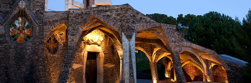Descubre la Cripta Gaudí - Colonia Güell